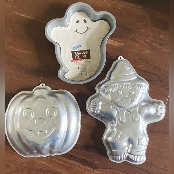 Wilton | Kitchen | Vintage 989 Wilton Scarecrow Pumpkin Ghost Cake ...